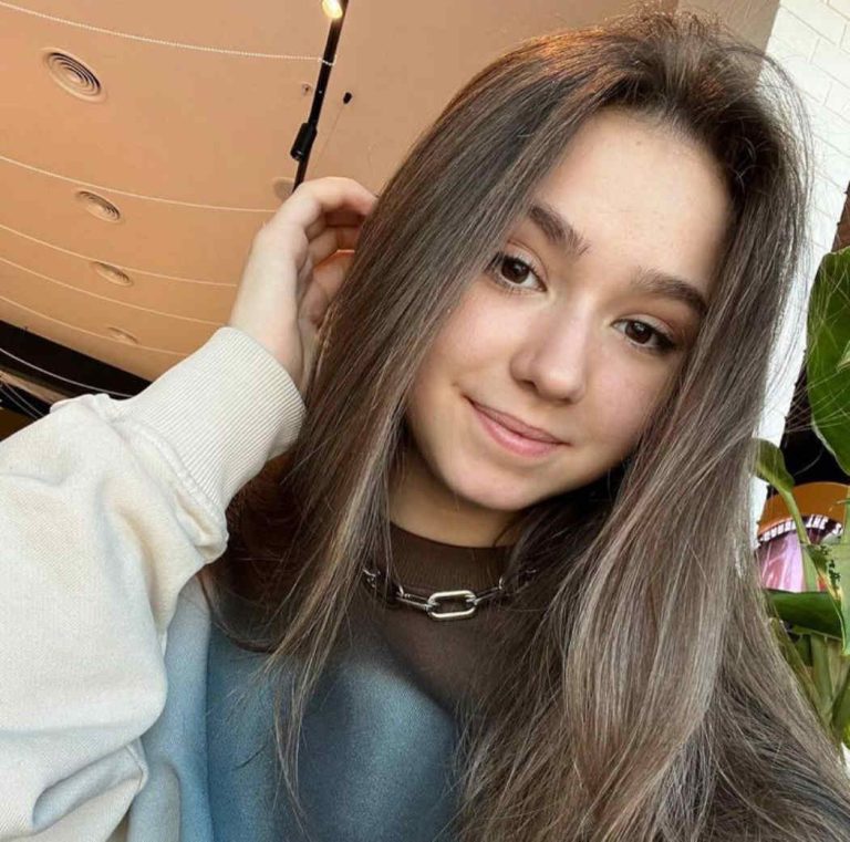 Kamila Valieva Bio Skating Career - MySportDab